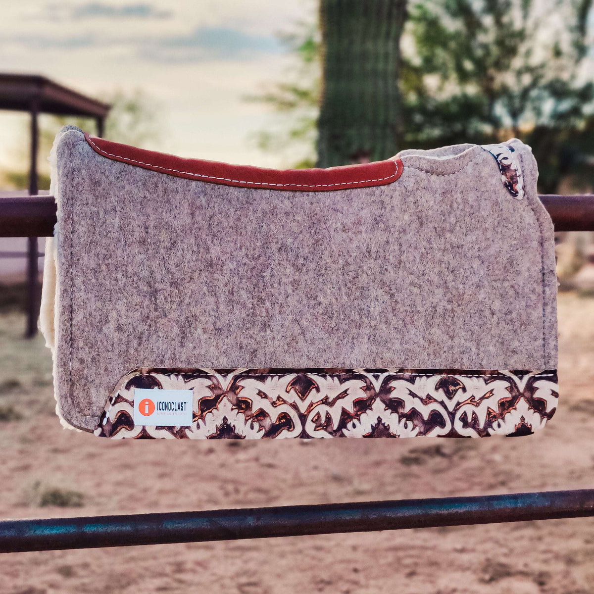 White Laredo Iconoclast Saddle Pad – TGC Brands